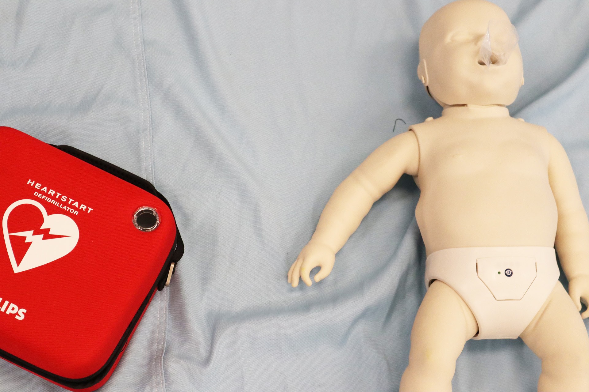 Barnsäkerhet: Utbildning i HLR & barnolycksfall | Medigo